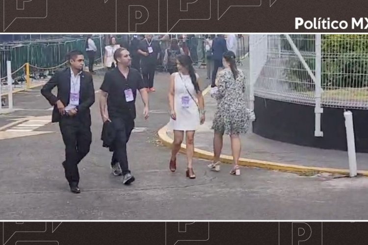 (VIDEO) Así llegó Rodrigo Imaz, hijo de Sheinbaum, al tercer debate ...